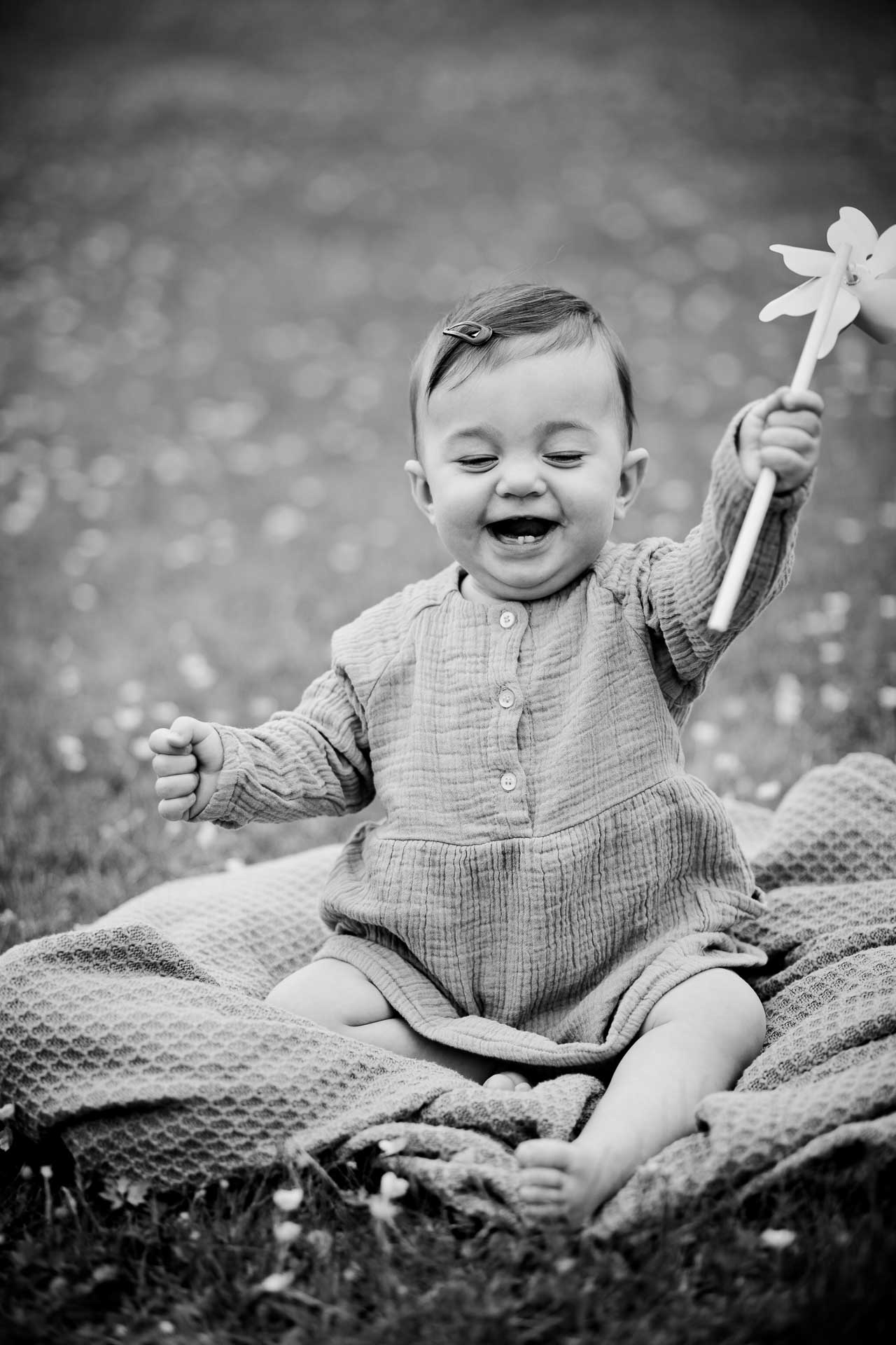 Få taget månedsbilleder af din baby ved en uddannet fotograf Kolding